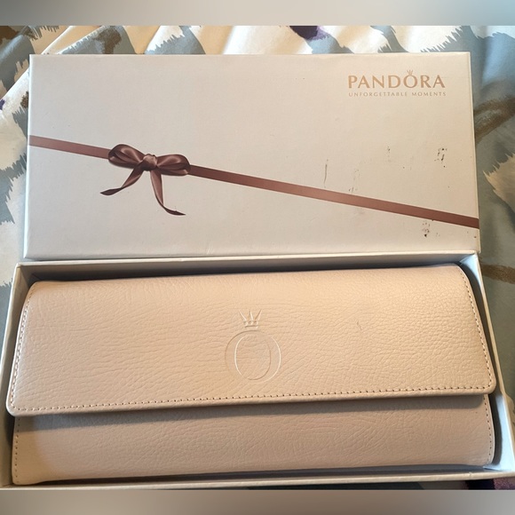 Pandora | Accessories | Pandora Unforgettable Moments Travel Case ...